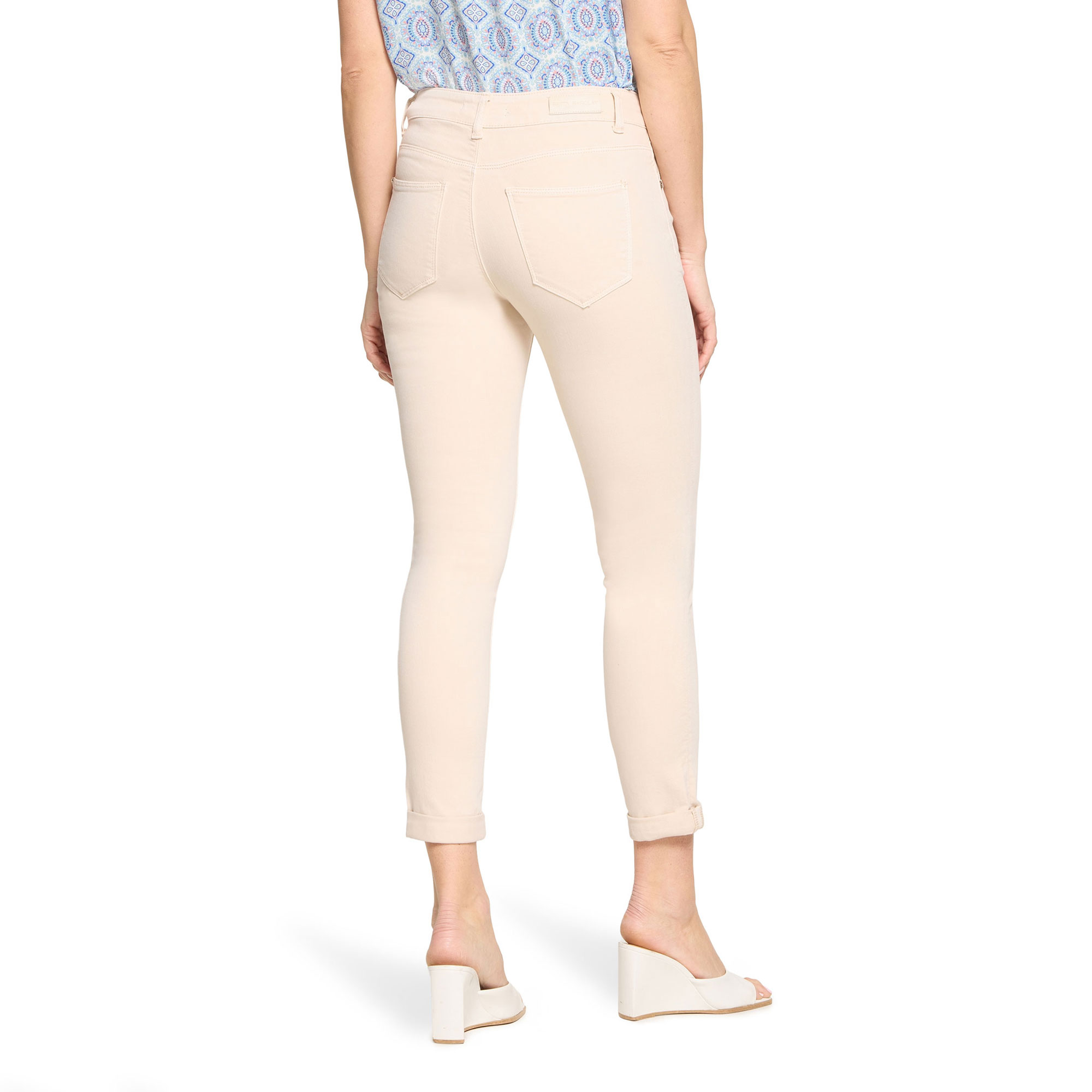 Cropped Straight Leg Jeans