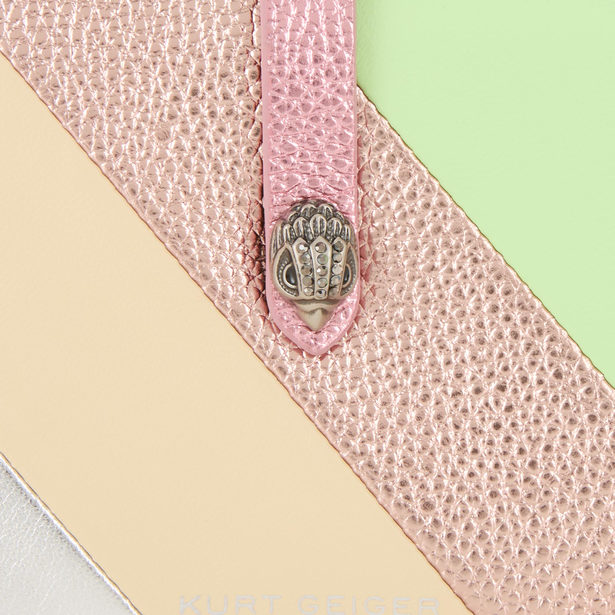 Kensington Medium Flap Wallet