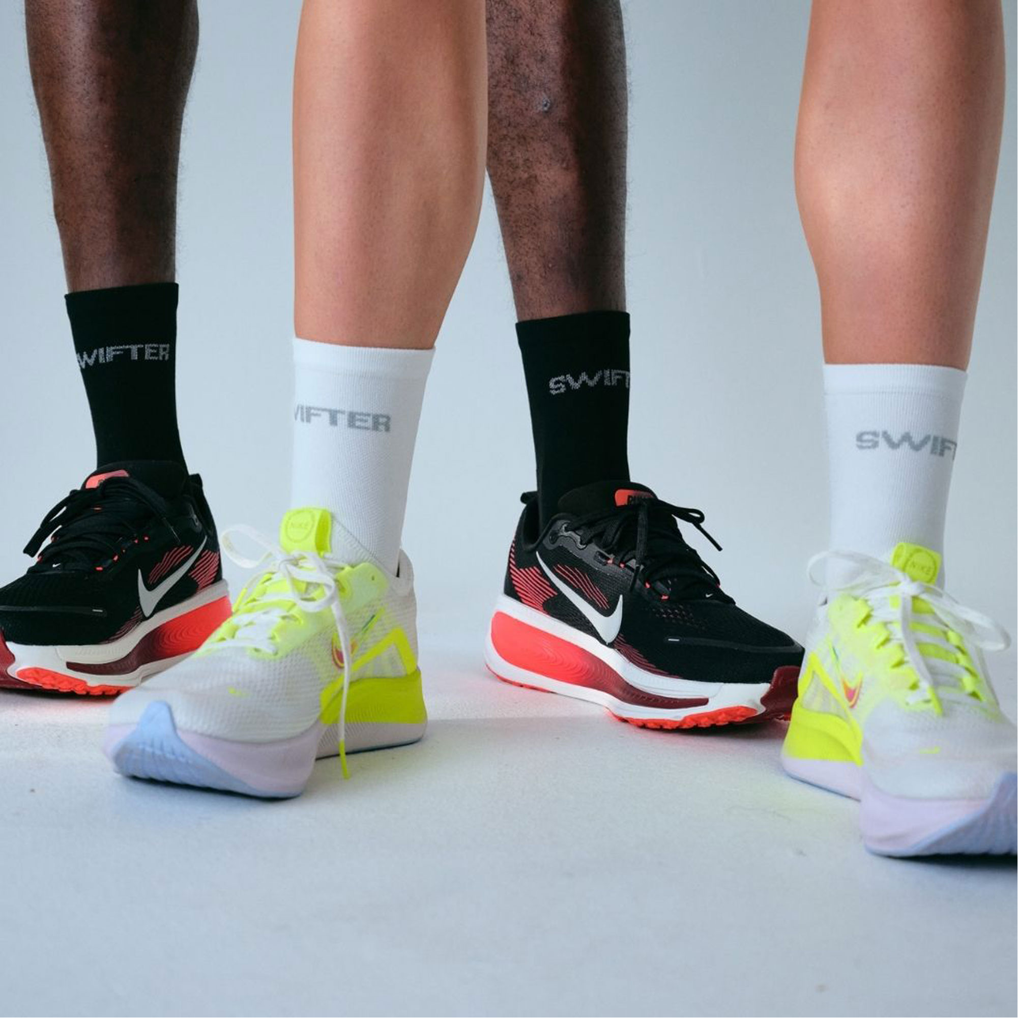 SWIFTER Pack of Two Black and White Reflective Running Socks S/M