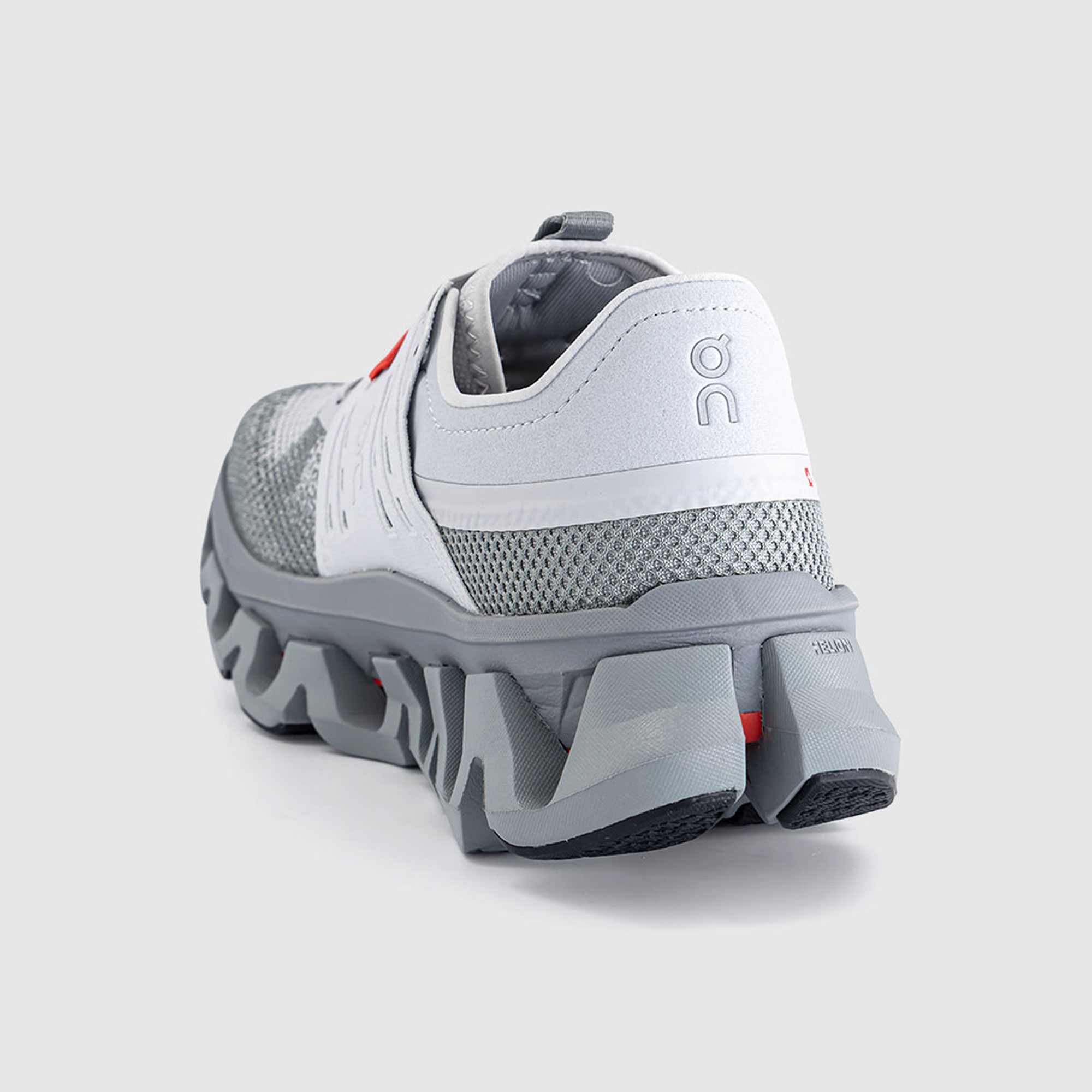 ON Cloudswift Amp Trainers
